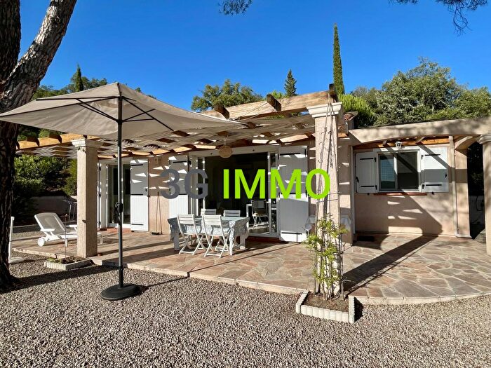 Maison à vendre - Le Muy - 3 pièces - 2 chambres