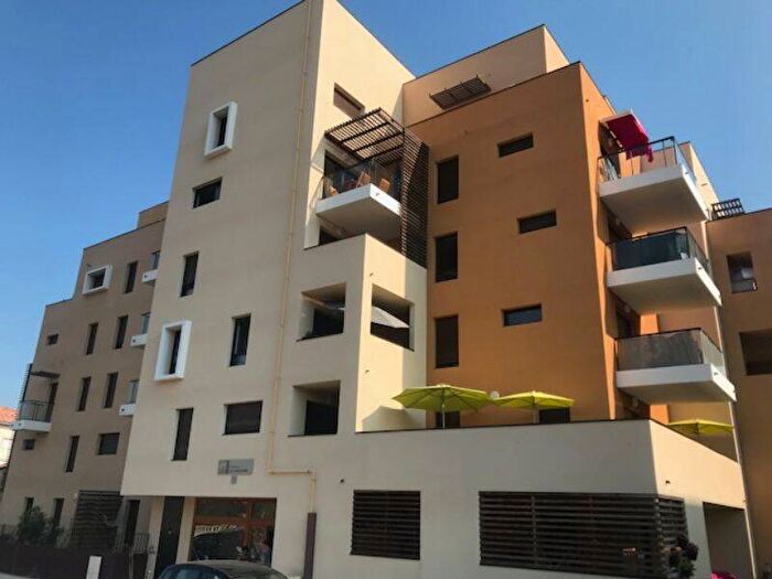 Ville-Basse, Montélimar : Appartement 3 pièces à louer