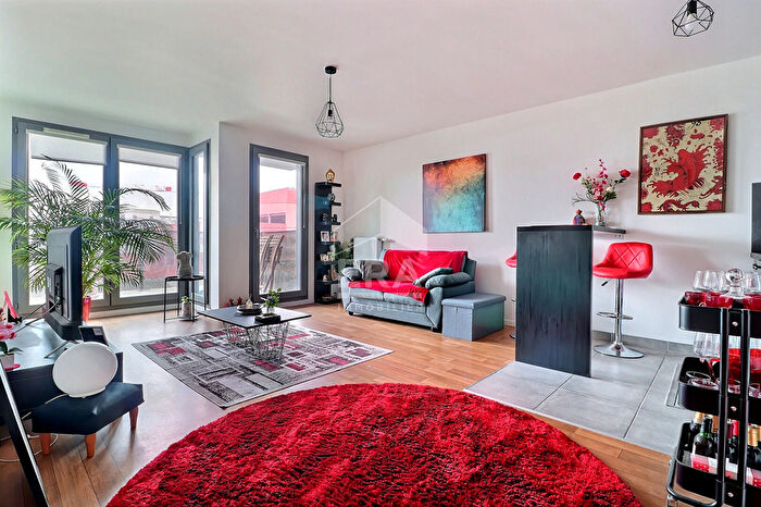 Appartement à vendre - Saint-Denis, La Plaine Saint-Denis - 3 pièces - 2 chambres