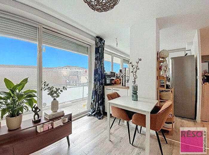 Appartement à vendre - Annemasse, Centre-ville - 2 pièces - 1 chambre