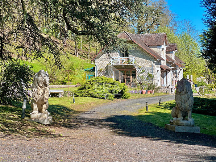 Maison 8 pièces à vendre à La Madeleine-sur-Loing
