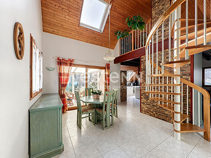 Maison à vendre - Plougastel-Daoulas, Centre Ville - 7 pièces - 5 chambres
