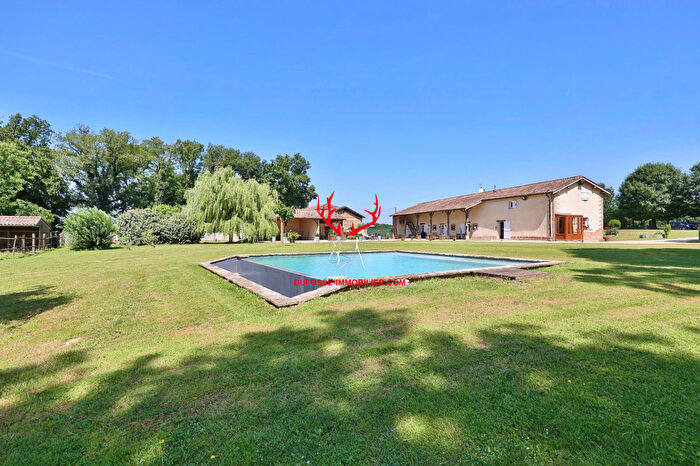 Maison à vendre - Vonnas - 8 pièces - 6 chambres