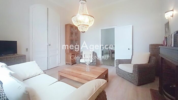 Maison à vendre - Beylongue - 9 pièces - 5 chambres