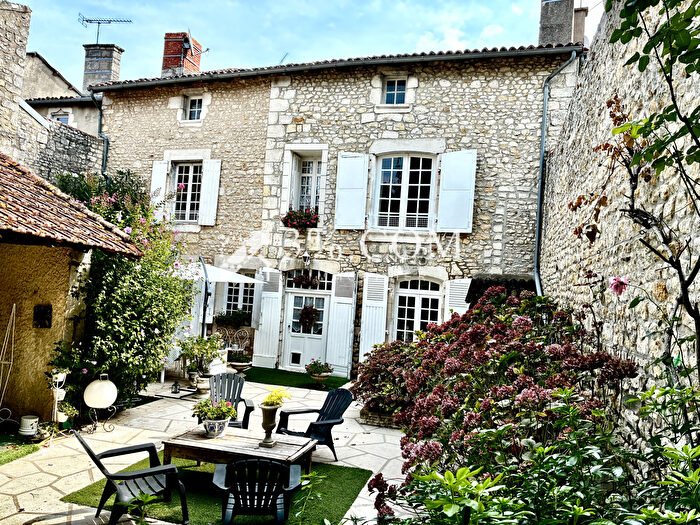 Chauvigny : Maison 9 pièces à vendre