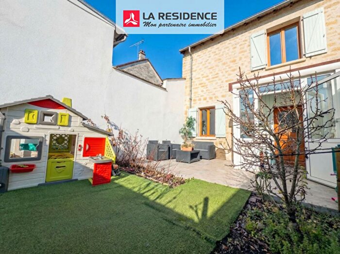 Maison à vendre - Verneuil-sur-Seine, Les Hauts de Verneuil, Les Coteaux de Verneuil, Côte Narbonne - 3 pièces - 2 chambres