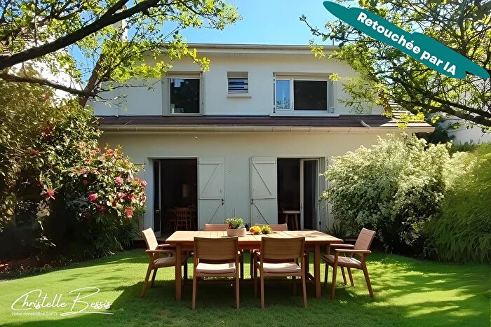 Villecresnes : Maison 5 pièces à vendre