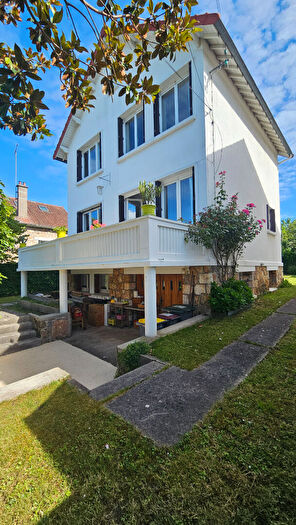 Longjumeau, Centre-ville, Mairie : Maison 5 pièces à vendre