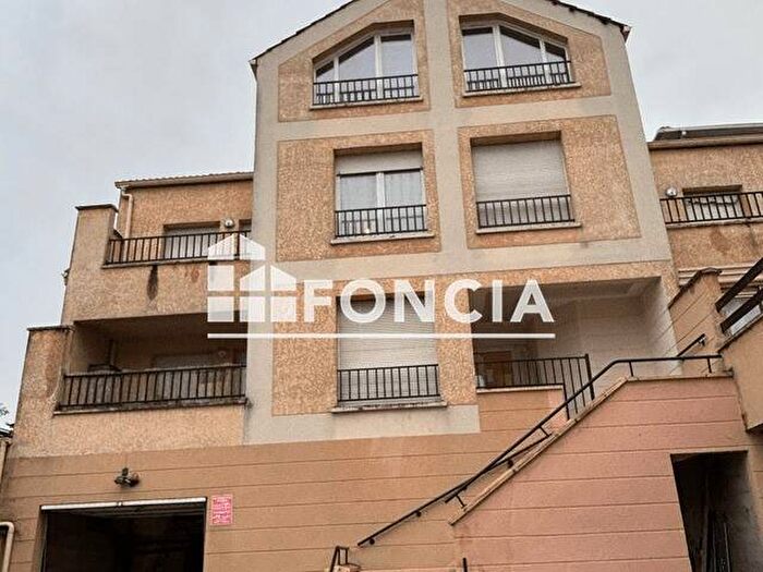 Appartement à louer - Centre Est et Sud, Gonesse - 3 pièces - 2 chambres