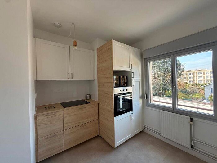 Appartement à louer - Francheville le Bas-Châter - 3 pièces - 2 chambres