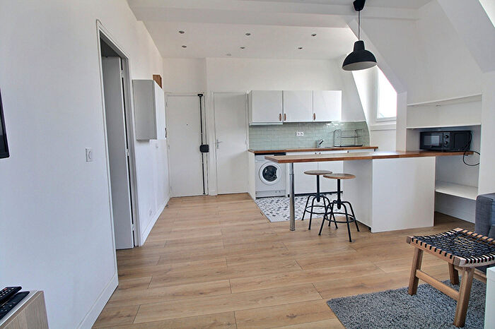 Appartement à vendre - Nanterre, Chemin de lîle - 2 pièces - 1 chambre