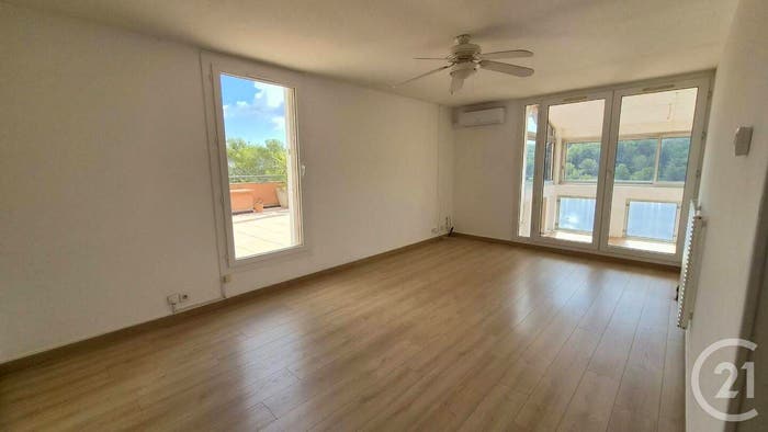 Valbonne : Appartement 3 pièces à louer
