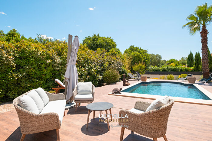 Maison à vendre - Saint-Jean-de-Cuculles - 8 pièces - 5 chambres