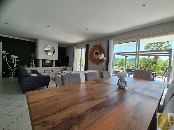 Maison 6 pièces à Montardon, à vendre