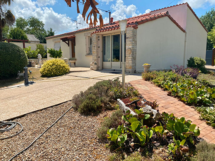 Maison à vendre - Sansais - 5 pièces - 3 chambres