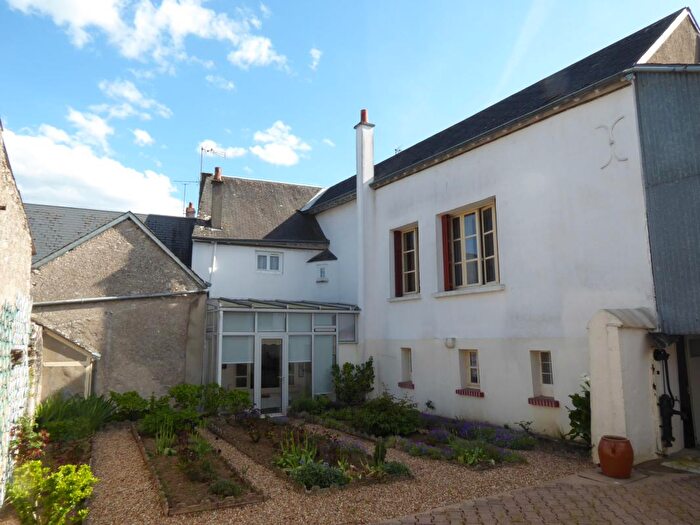 Maison 4 pièces à Avaray, à vendre