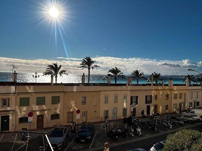 Appartement à louer - Vieux-Nice - 3 pièces