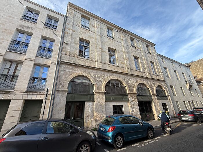 Appartement à louer - Bordeaux, Capucins, Saint-Michel - 2 pièces - 1 chambre