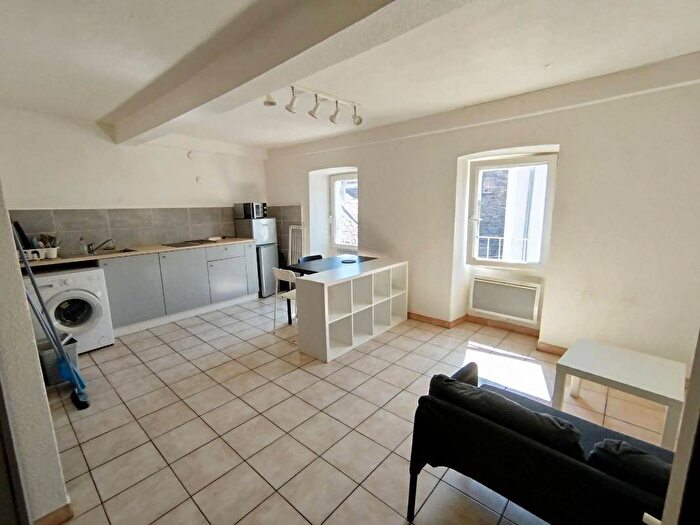 Appartement à louer - Centre Ville, Aubenas - 1 pièce