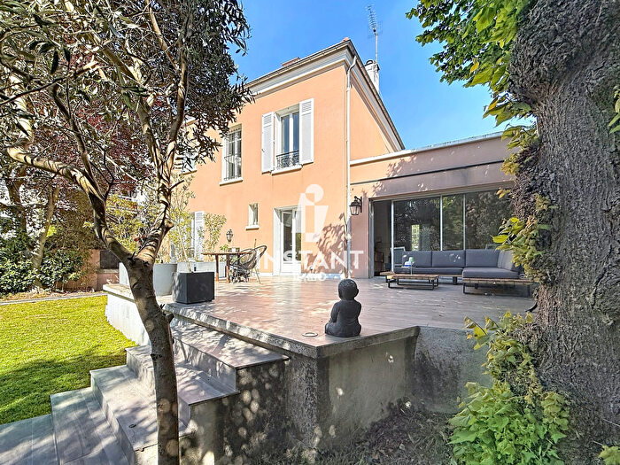 Maison 10 pièces à vendre - Le Perreux-sur-Marne, Pont de Bry