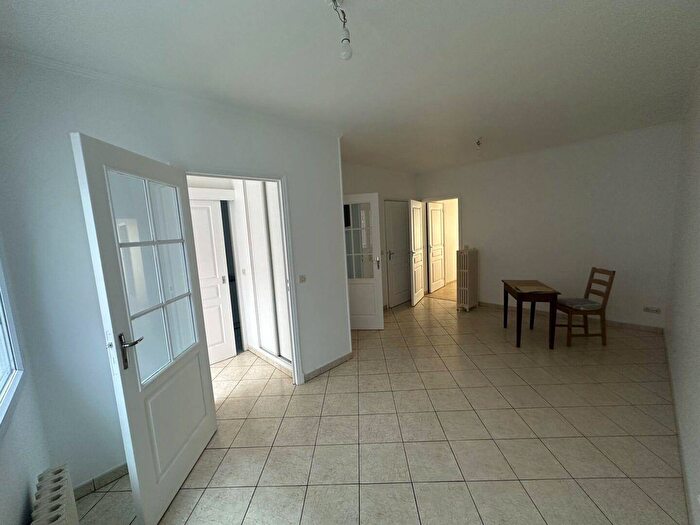 Appartement à louer - Romainville - 2 pièces - 1 chambre