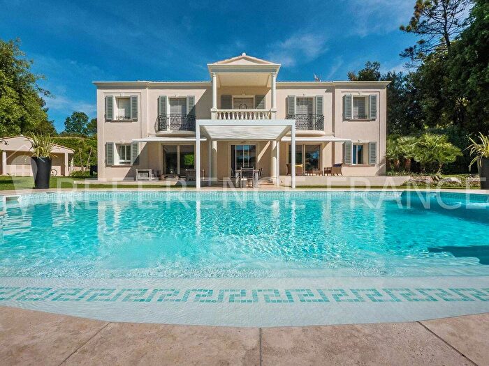 Maison à louer - Valbonne - 6 pièces - 4 chambres