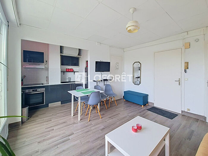 Appartement 1 pièce à Pau, Centre-ville, à louer