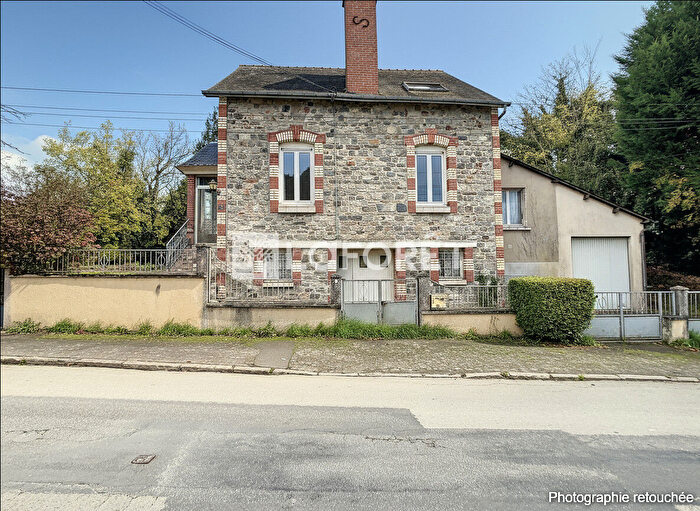 Maison à vendre - Merdrignac - 6 pièces - 4 chambres