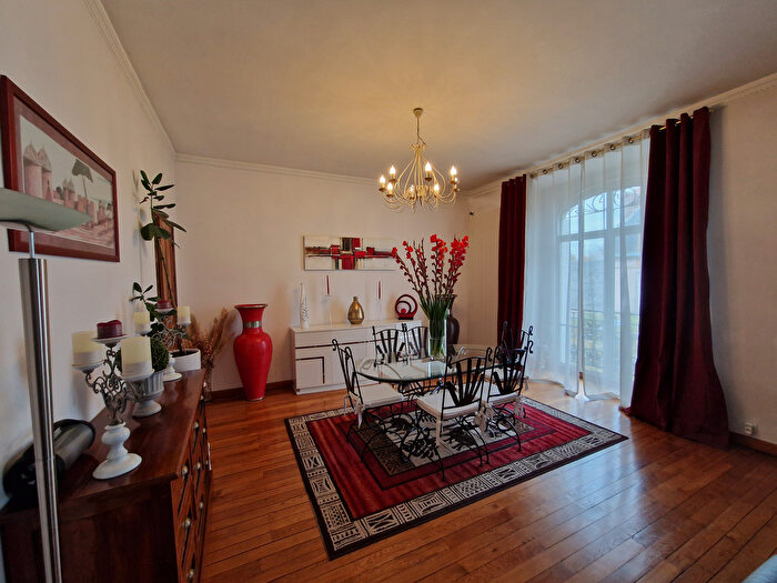 Appartement à vendre - Autun, Centre-ville - 4 pièces - 2 chambres