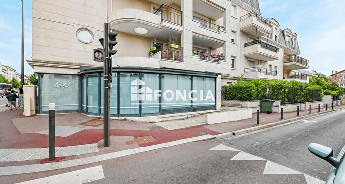 Appartement à vendre - Antony, Croix de Berny - 3 pièces - 2 chambres