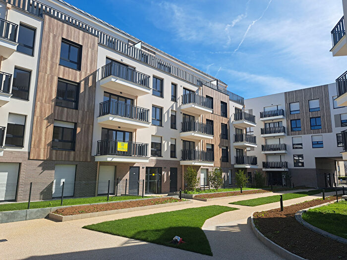 Appartement à louer - Noisy-le-Sec, Léo-Lagrange - 5 pièces - 4 chambres