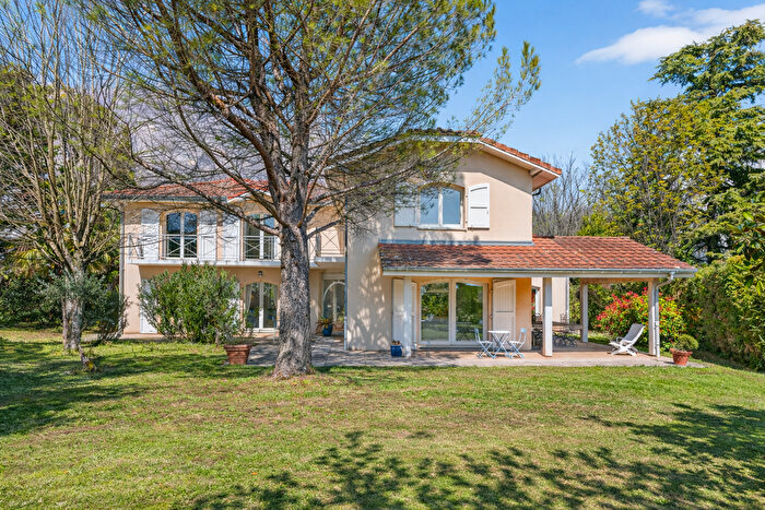 Saint-Ismier : Maison 6 pièces à vendre