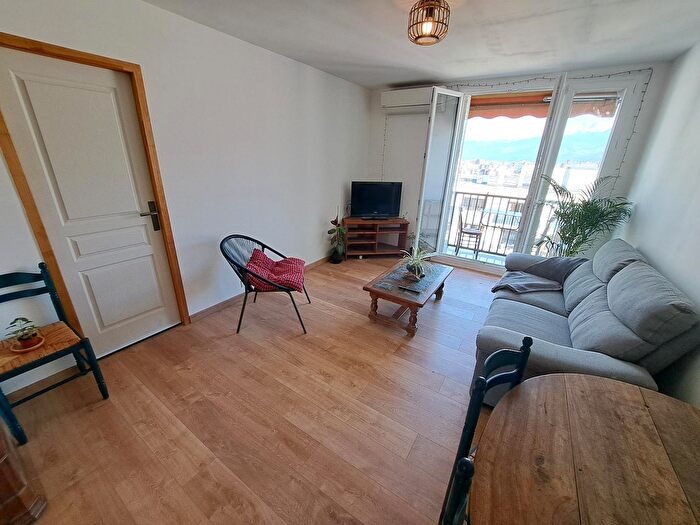 Appartement à louer - Grenoble, La Capuche, Grands Boulevards - 4 pièces - 3 chambres