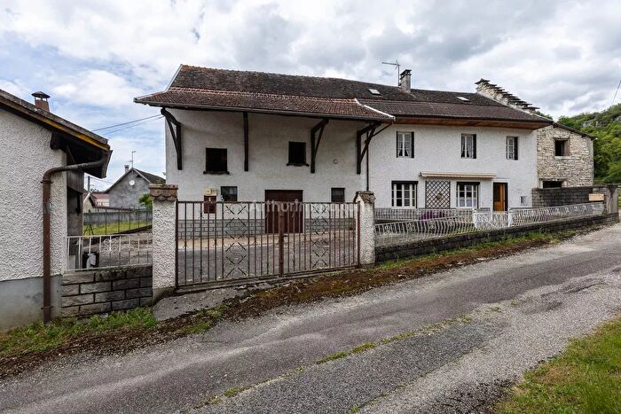 Maison 5 pièces à Briord, à vendre