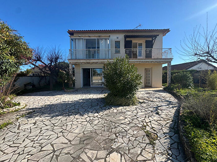 Thézan-lès-Béziers : Maison 7 pièces à vendre