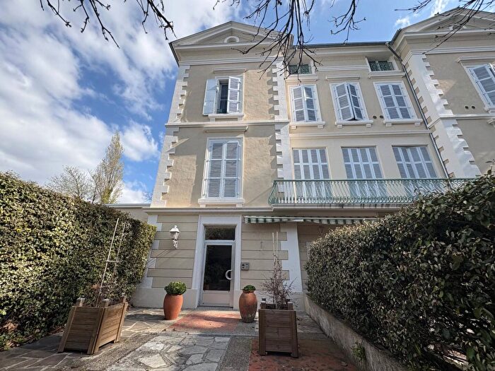 Ville-Basse, Montélimar : Appartement 1 pièce à louer