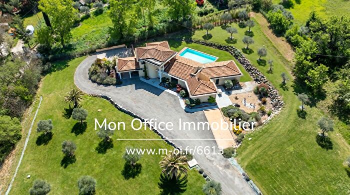 Maison 6 pièces à Aix-en-Provence, Luynes, à vendre