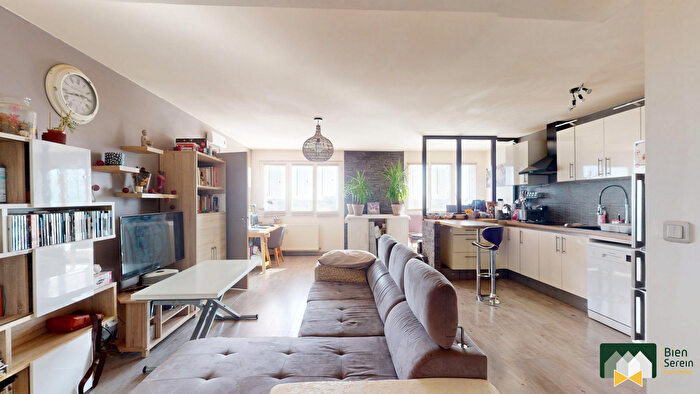 Appartement à vendre - Mainvilliers - 4 pièces - 3 chambres