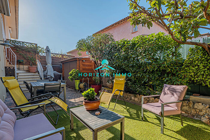 Maison à vendre - Saint-Laurent-du-Var, Centre-ville, Rascas, Notre-Dame, Condamines - 5 pièces - 4 chambres