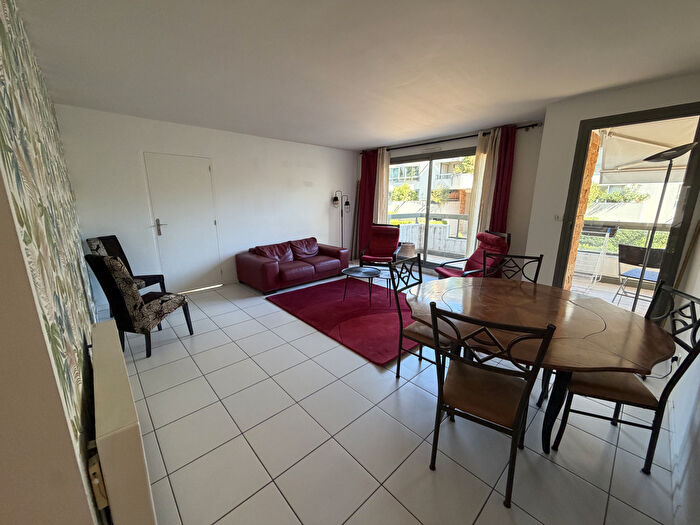 Appartement 3 pièces à Tassin-la-Demi-Lune, Charles de Gaulle, à louer