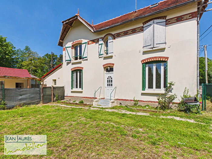 La Chapelle-Saint-Luc, Chantereigne, Montvilliers : Appartement 3 pièces à vendre