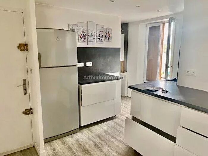 Corbeil-Essonnes, Coquibus : Appartement 2 pièces à louer