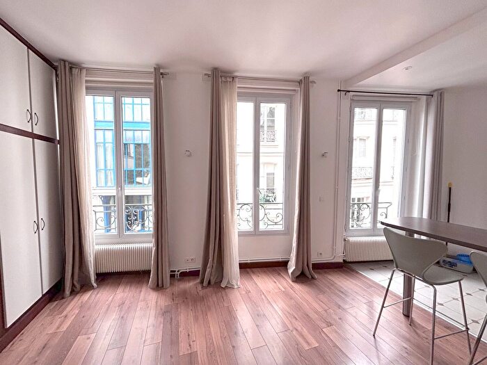 Paris 2ème, Sentier : Appartement 1 pièce à louer