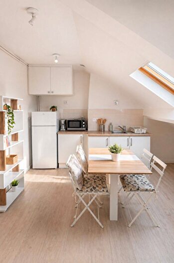 Notre Dame, Saint-Mandé : Appartement 1 pièce à louer