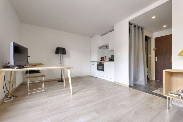 Centre Ancien Est, Taverny : Appartement 1 pièce à louer