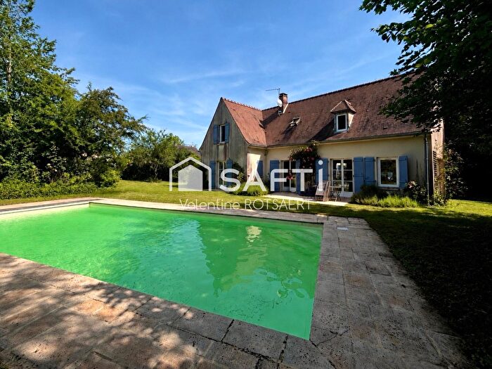 Pierrefonds : Maison 8 pièces à vendre