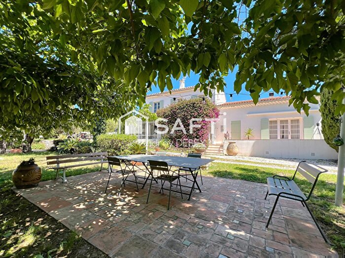 Maison à vendre - Sanary-sur-Mer, Motier, La Milhière - 6 pièces - 4 chambres