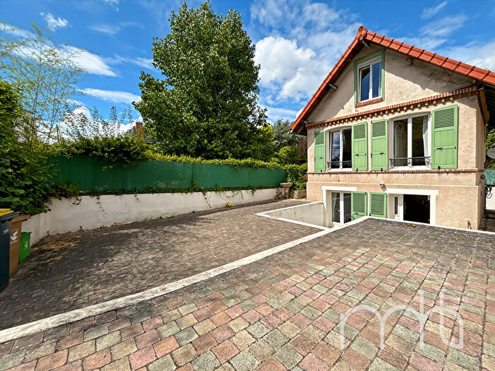 Maison 4 pièces à vendre à Colombes, Agent Sarre