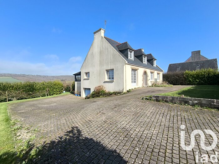 Maison à vendre - Plomodiern - 6 pièces - 4 chambres