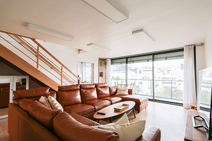 Appartement à louer - Faubourg de lArche, Courbevoie - 5 pièces - 4 chambres